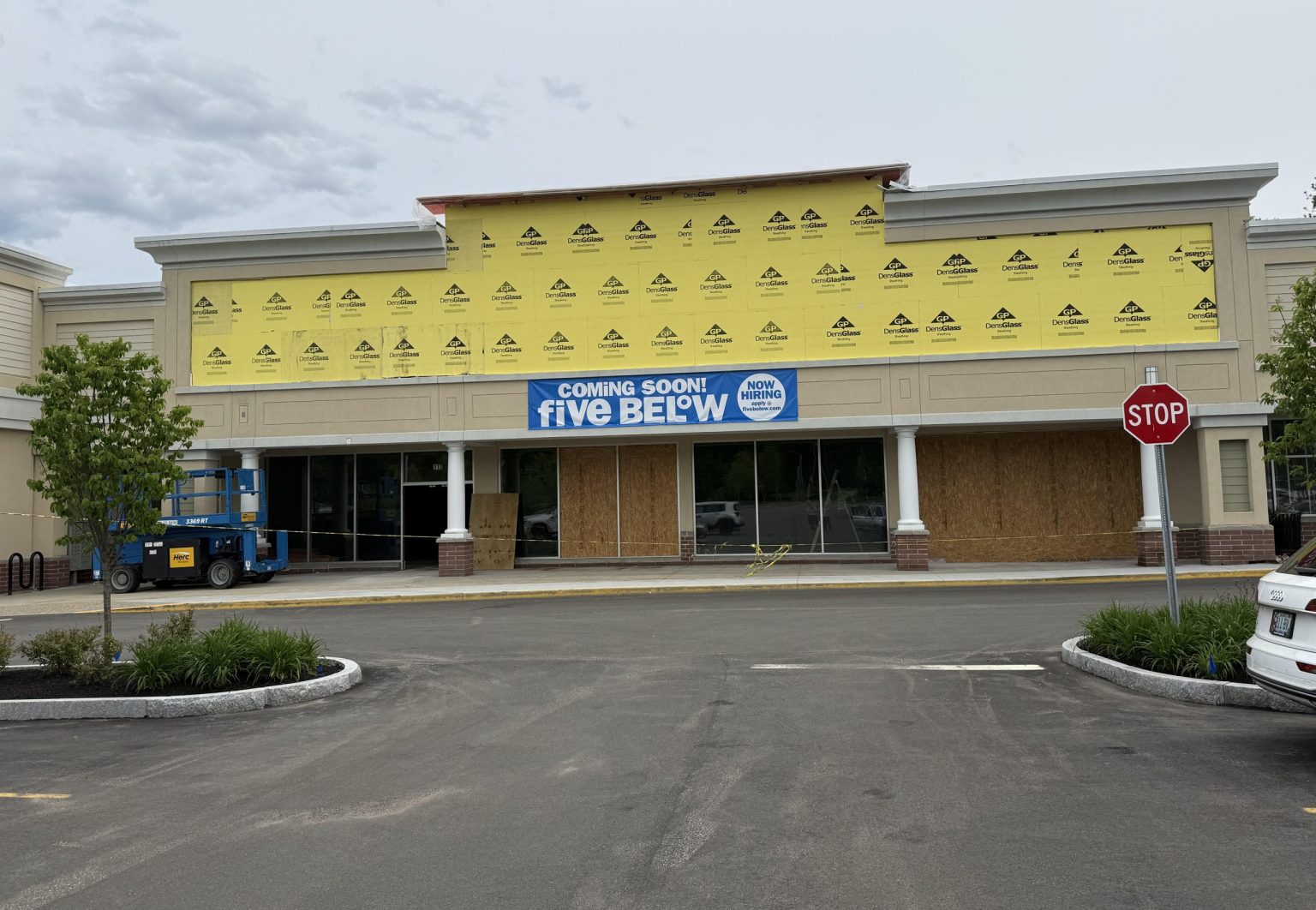 Five Below entering crowded Biddeford discount market